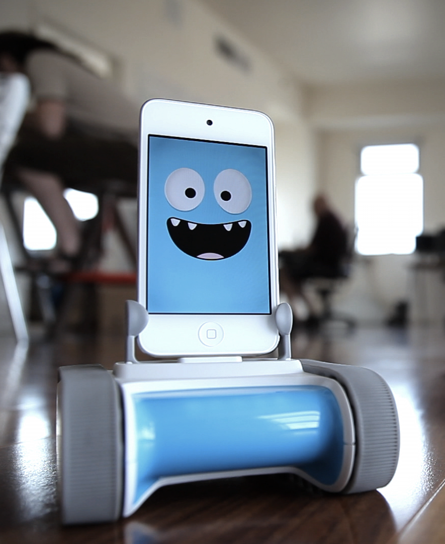 Meet the New Romo, Your Cute Robot Friend by Romotive