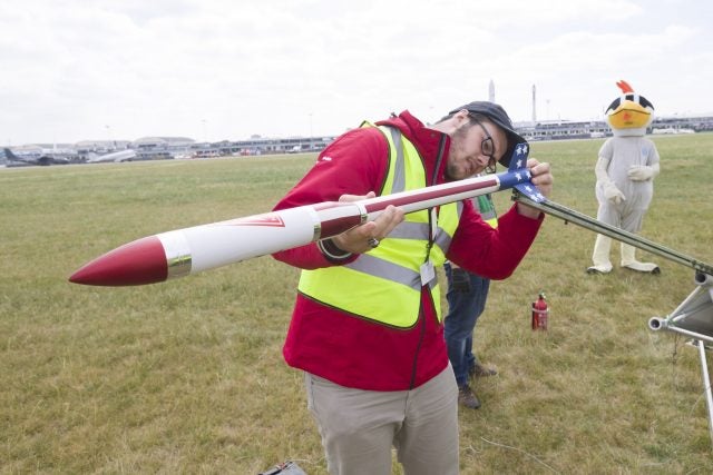 US High School Rocketry Team Wins Gold with a Rocket and an Egg