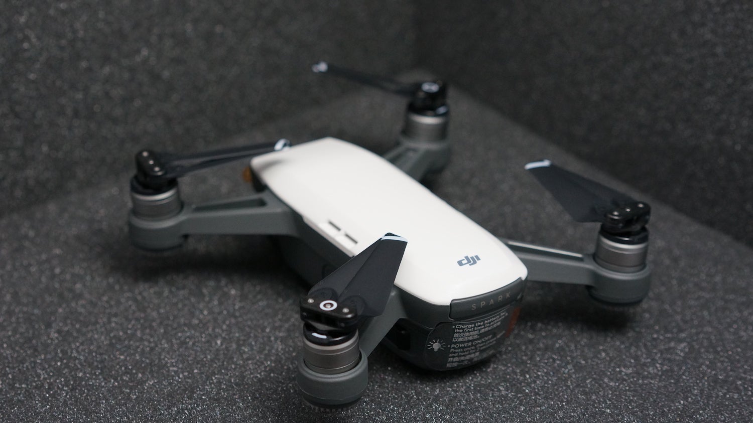 DJI Spark Crams A Lot of Features in a Small Package [Review]