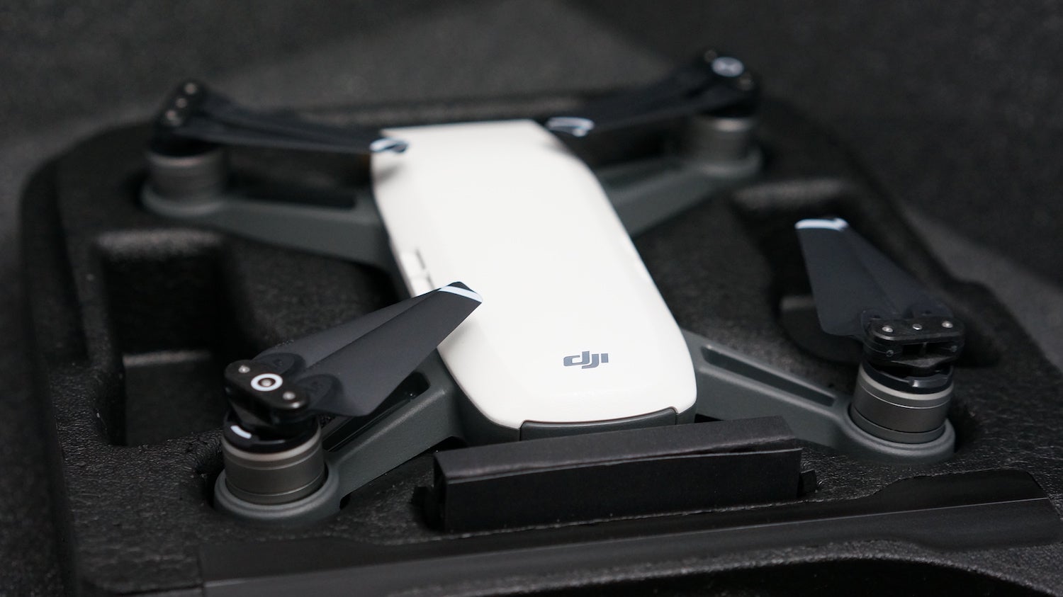 DJI Spark Crams A Lot of Features in a Small Package [Review] - Tech.co