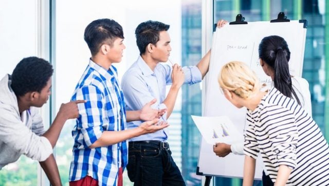 7 Pitching Tips to Help You Crush Your Next Investor Meeting