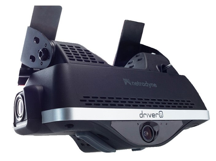 6 Best Dash Cams for Truckers - Comparison Guide 2026