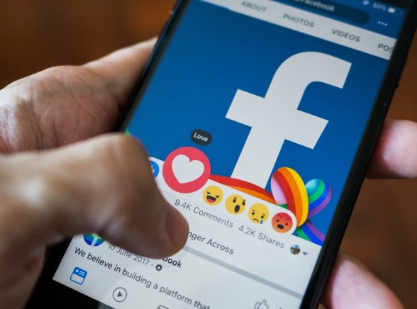 Facebook Challenges Apple Over Data Gathering Restrictions | Tech.co