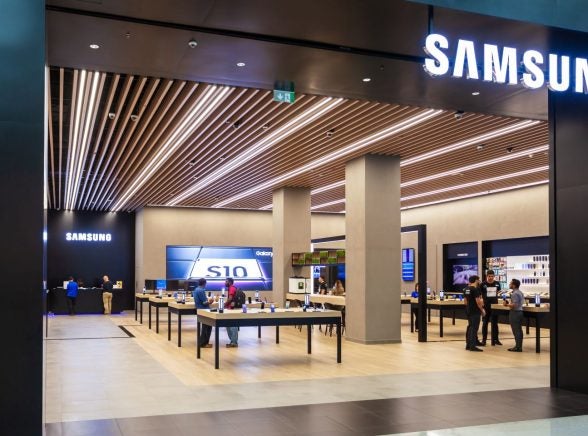 New Samsung Wallet App Launches for Payments, Passwords, and More - Tech.co