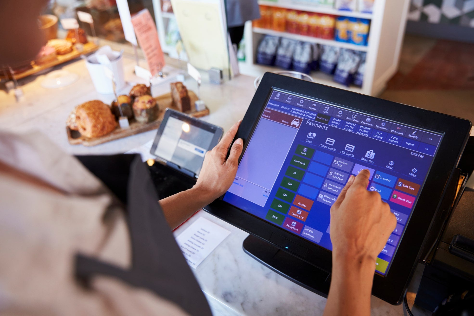 How to Use a POS System | 2023 Step-By-Step Guide