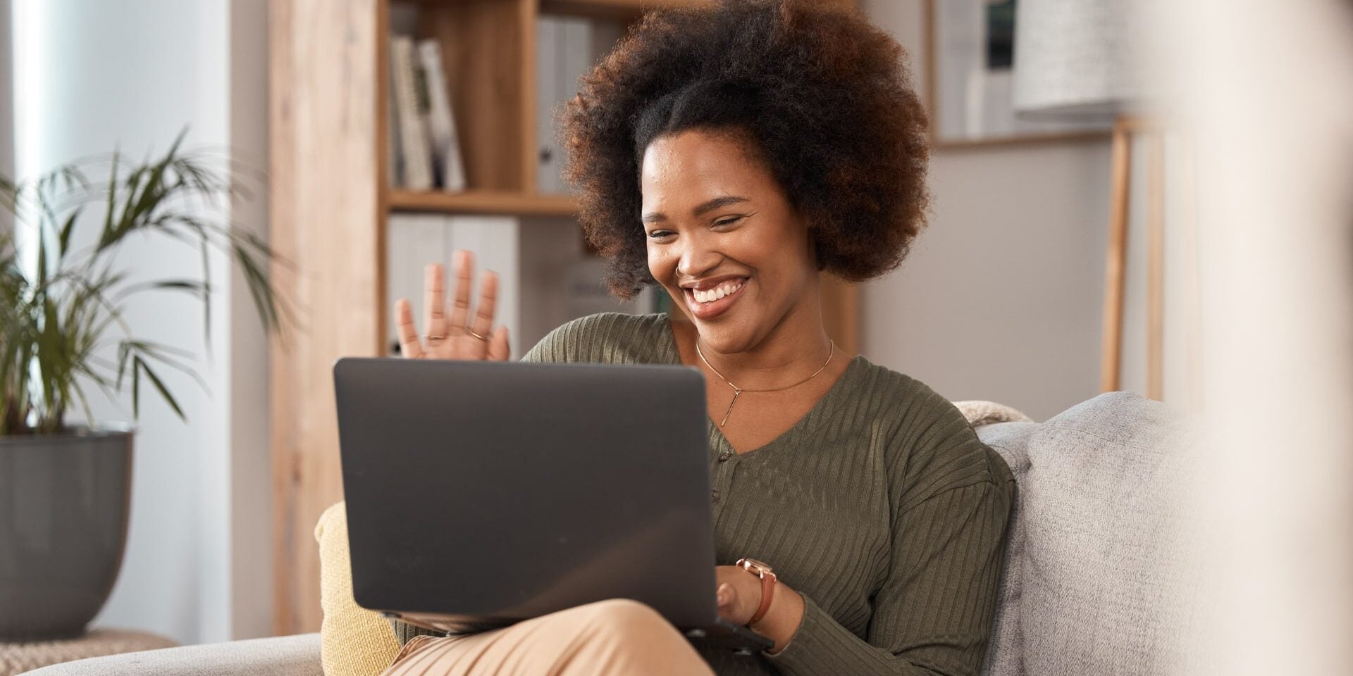 Best Vonage Alternatives 2024: Top Competitors To Switch To