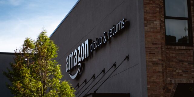 Amazon Ends Fully Remote Work, Demands Staff Return to Office - Tech.co