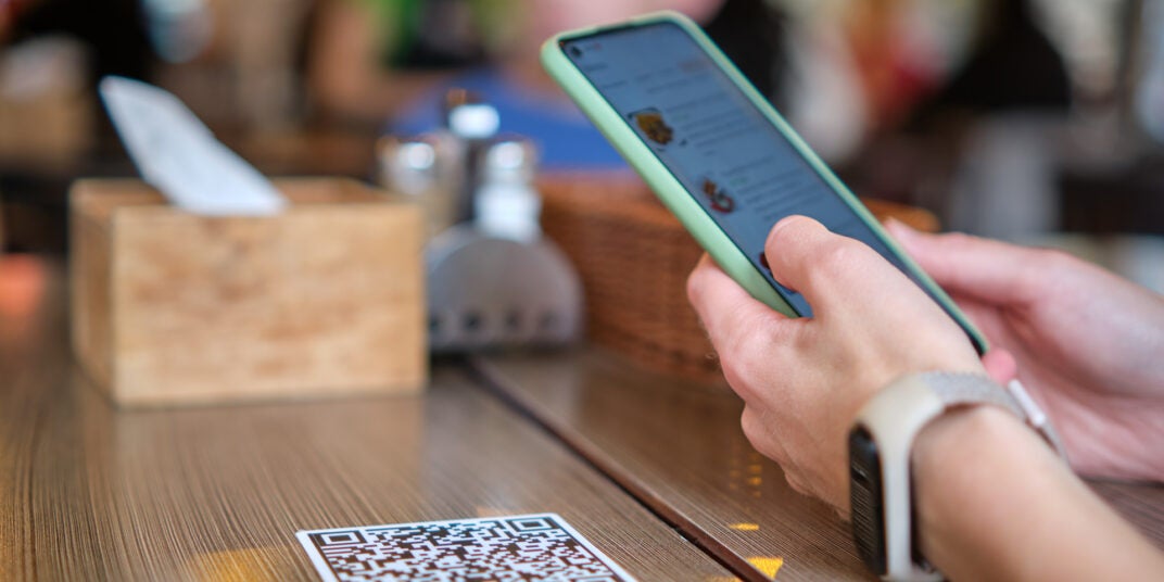 8 Restaurant Technology Trends Shaping Businesses in 2024