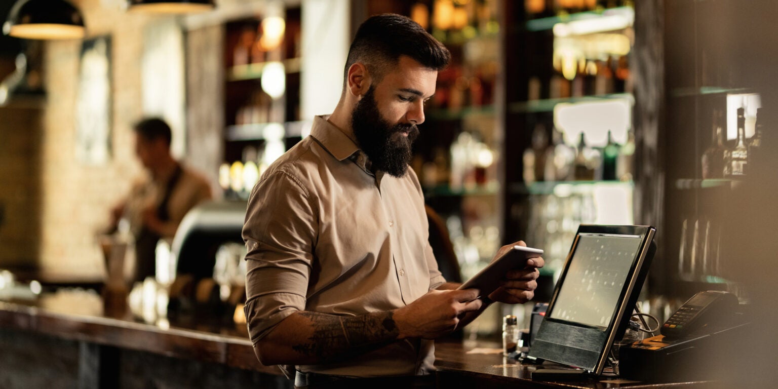 8 Restaurant Technology Trends Shaping Businesses in 2024