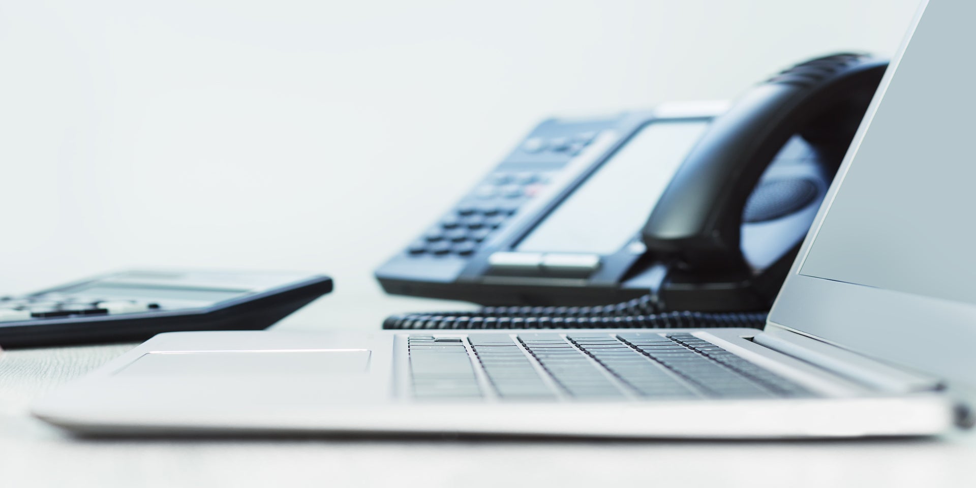 8x8 Review: In-Depth VoIP Phone System Guide 2025