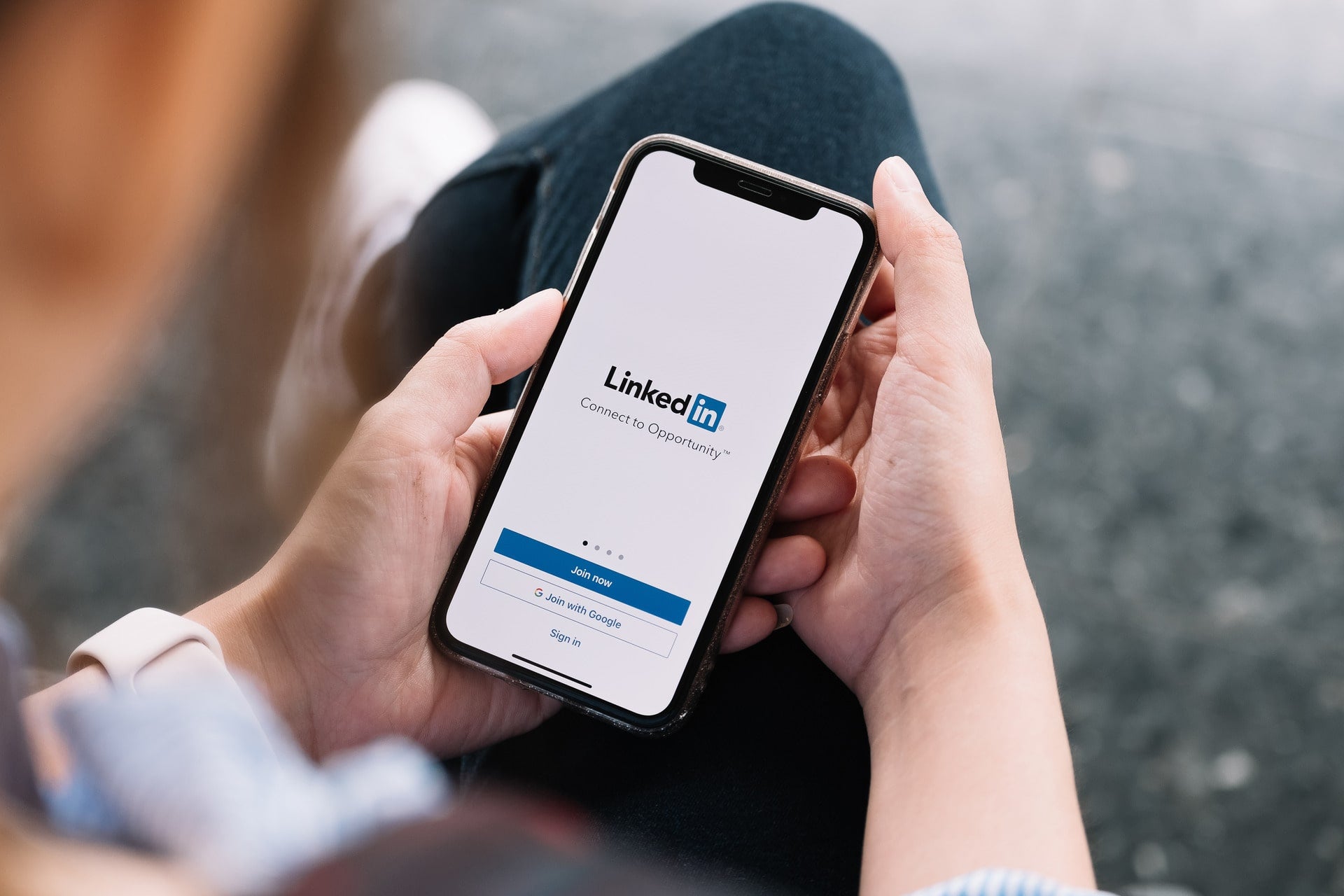 What Is LinkedIn Hiring Assistant? The Platform's New AI Recruiter