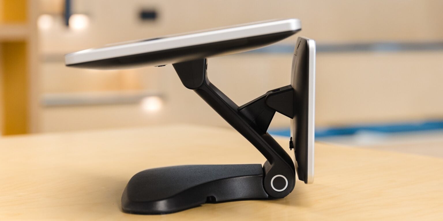 Toast POS Review | Prices, Features, Hardware & More